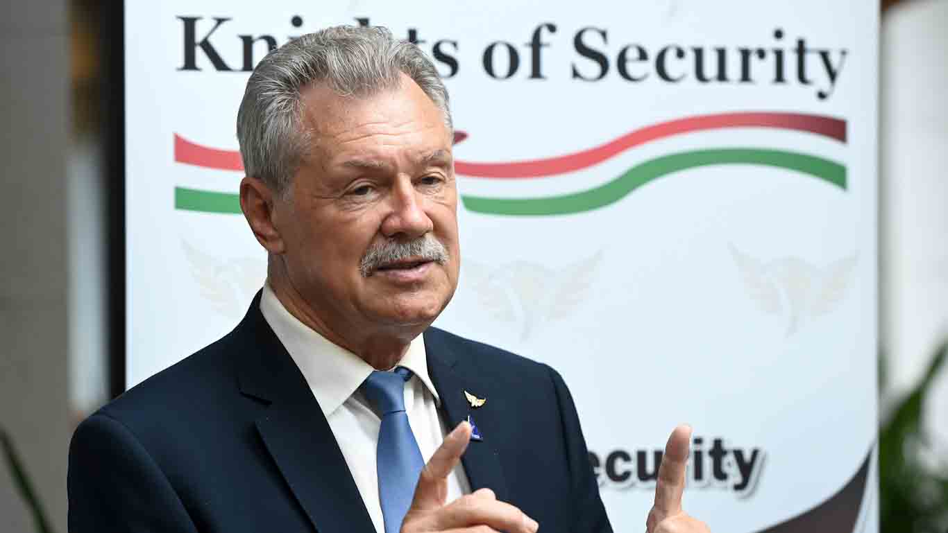 Szoros a vereseny, hamarosan eldől, Farkas Bertalan után ki lesz a ...